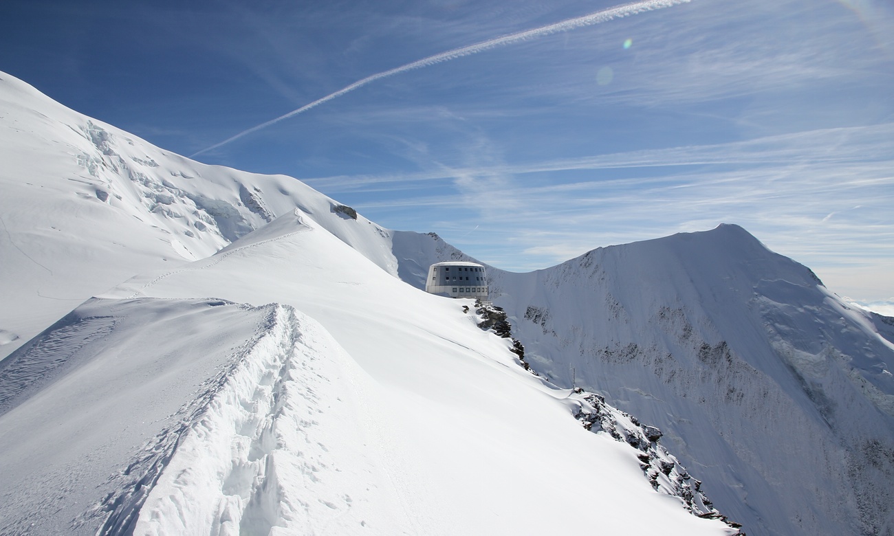 Eco-friendly architecture in the Alps hits new heights – Julian Worker ...